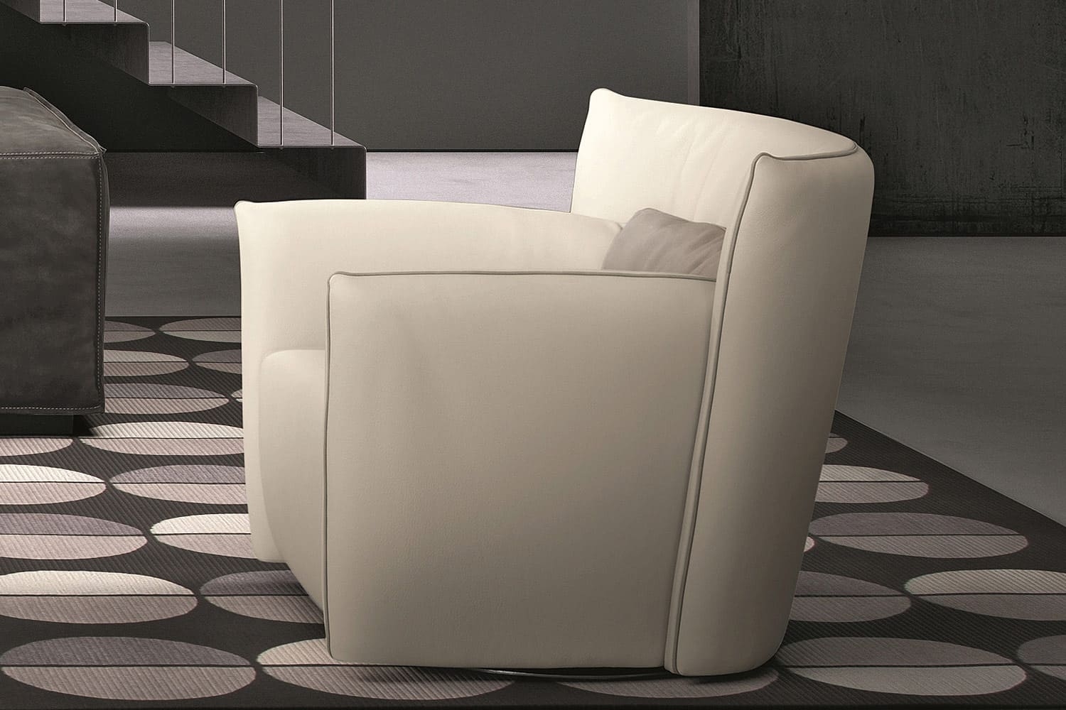 Tulip Armchair by Gabrielle Ghette for Gamma Arredament...