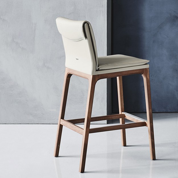 Italian Bar Stool Collection for Contemporary Homes