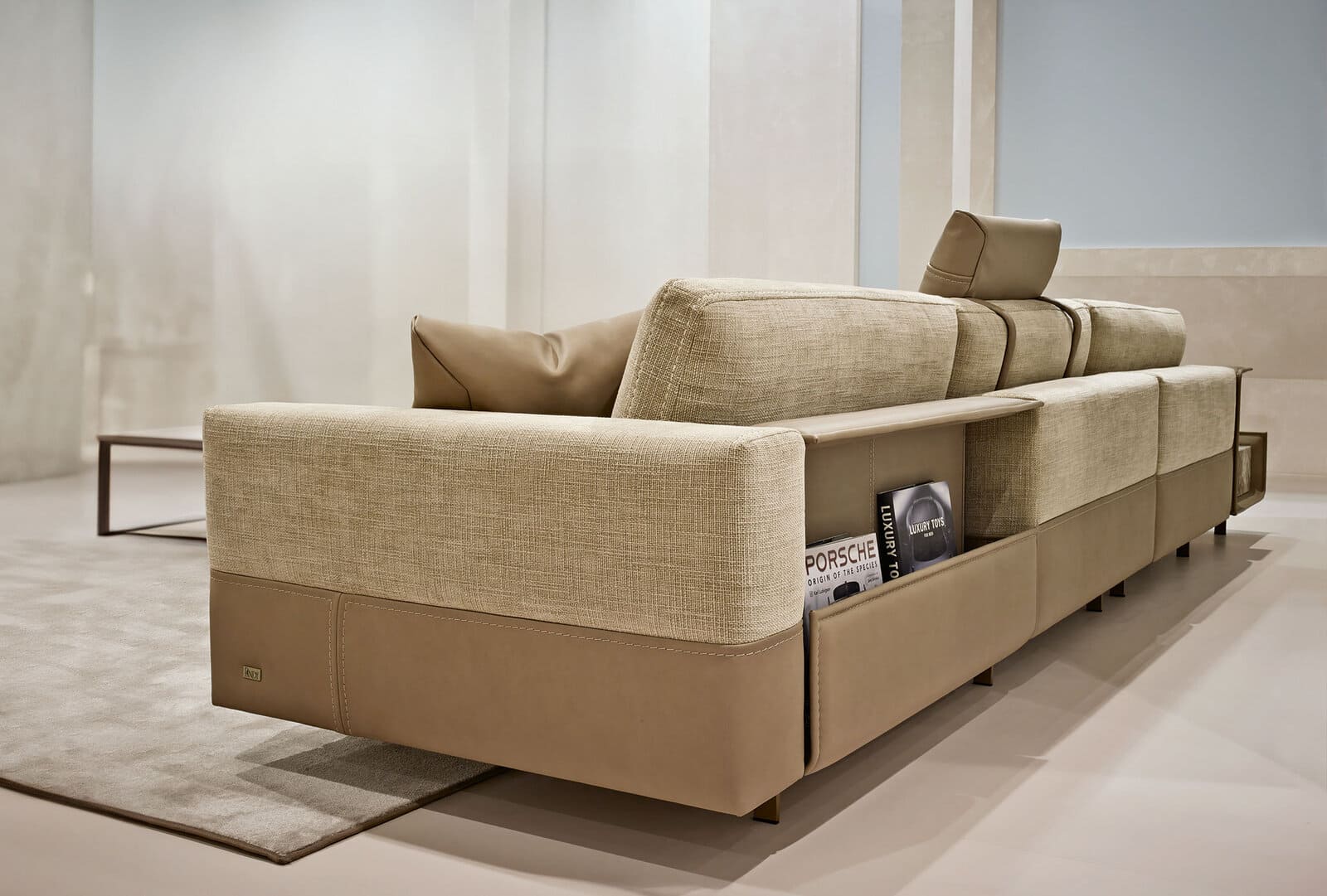 Vincent Sofa by Gamma | Modern Leather Sofa